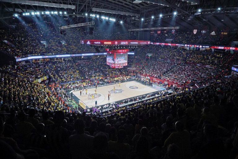 Philips Lighting installs its first LED stadium lighting system in ...